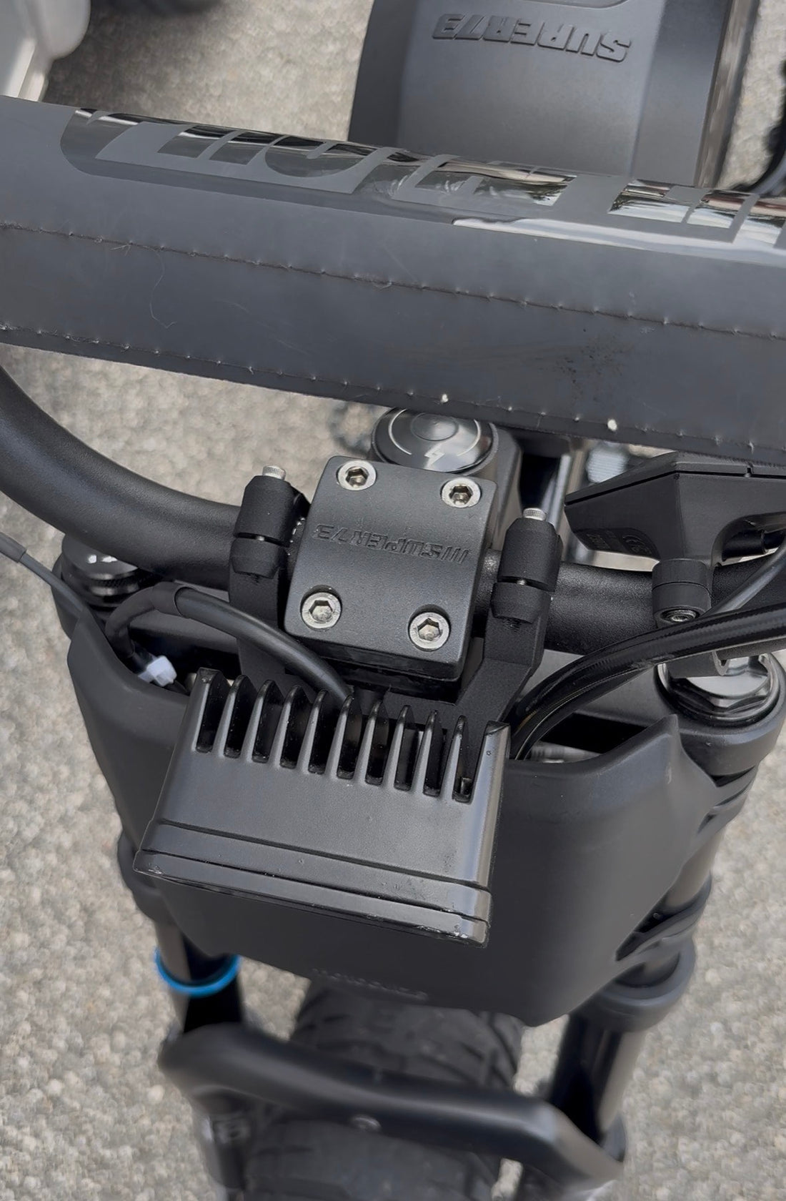 Wide style light mount (7/8 bars)(Super73, Ridstar, Macfox, etc ...